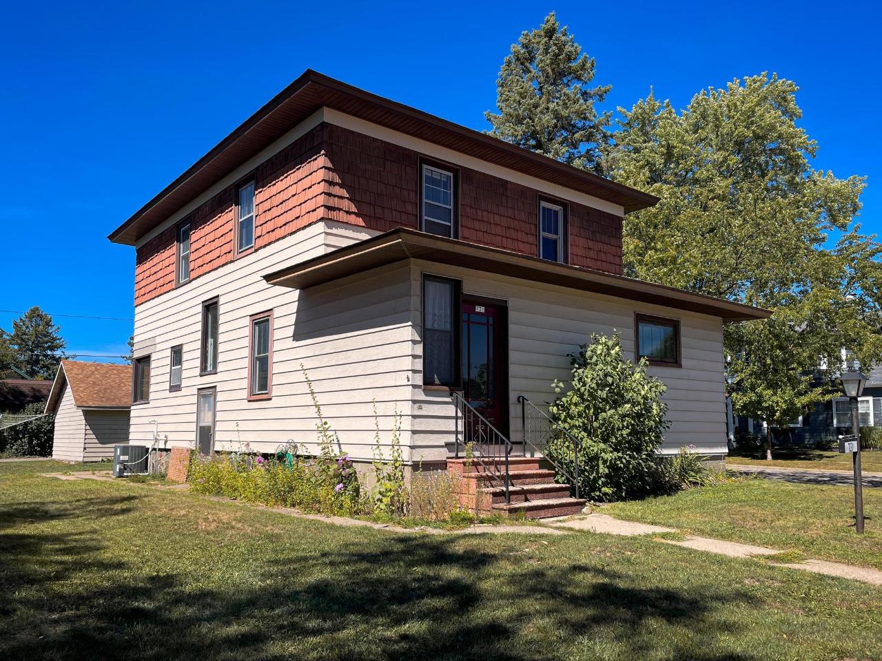 731 Thayer St - First Weber, Inc.