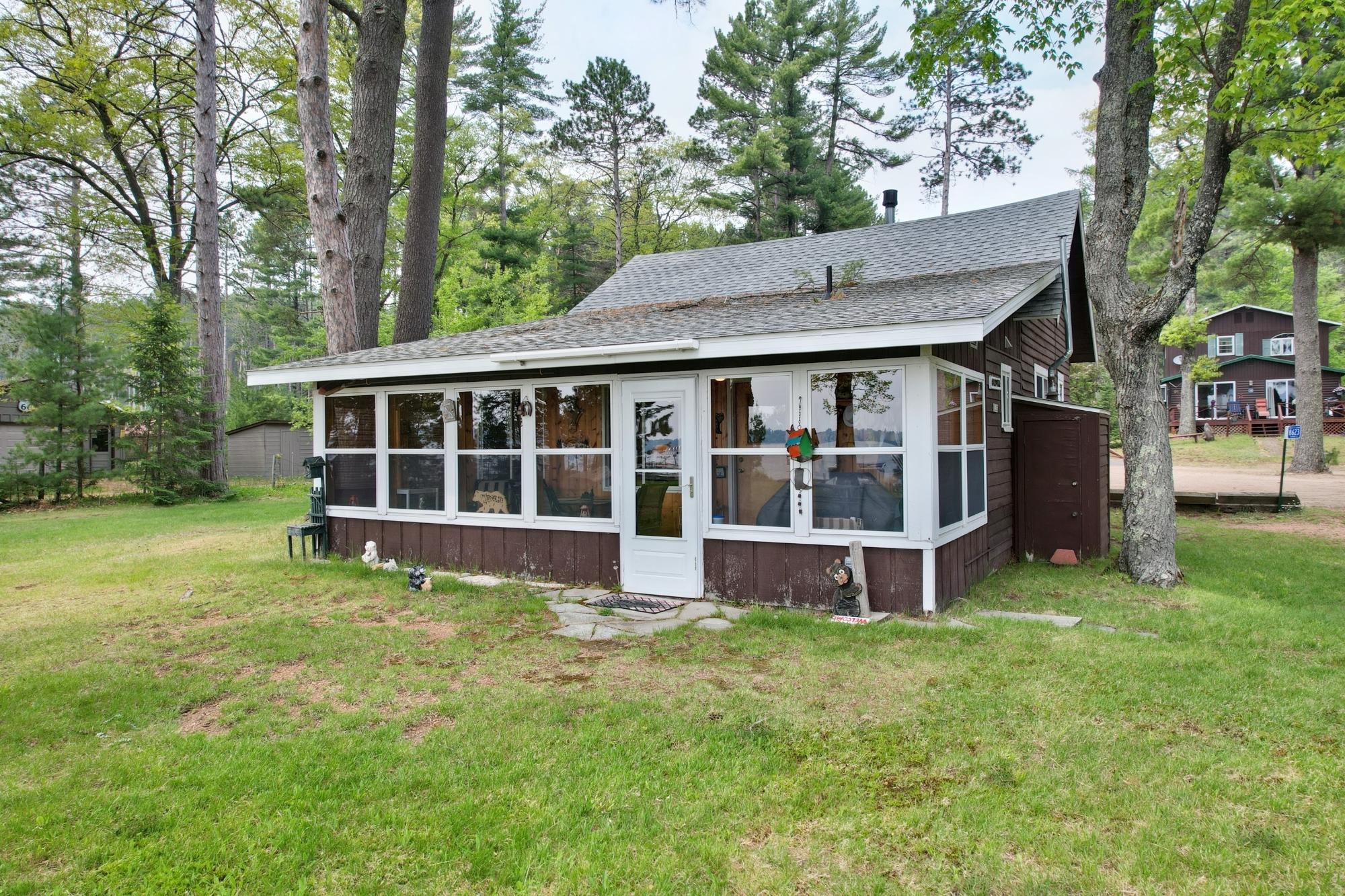 3-8623 Clearview Ct - Xposure