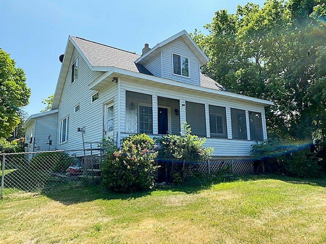 4293 Branch St N - Xposure