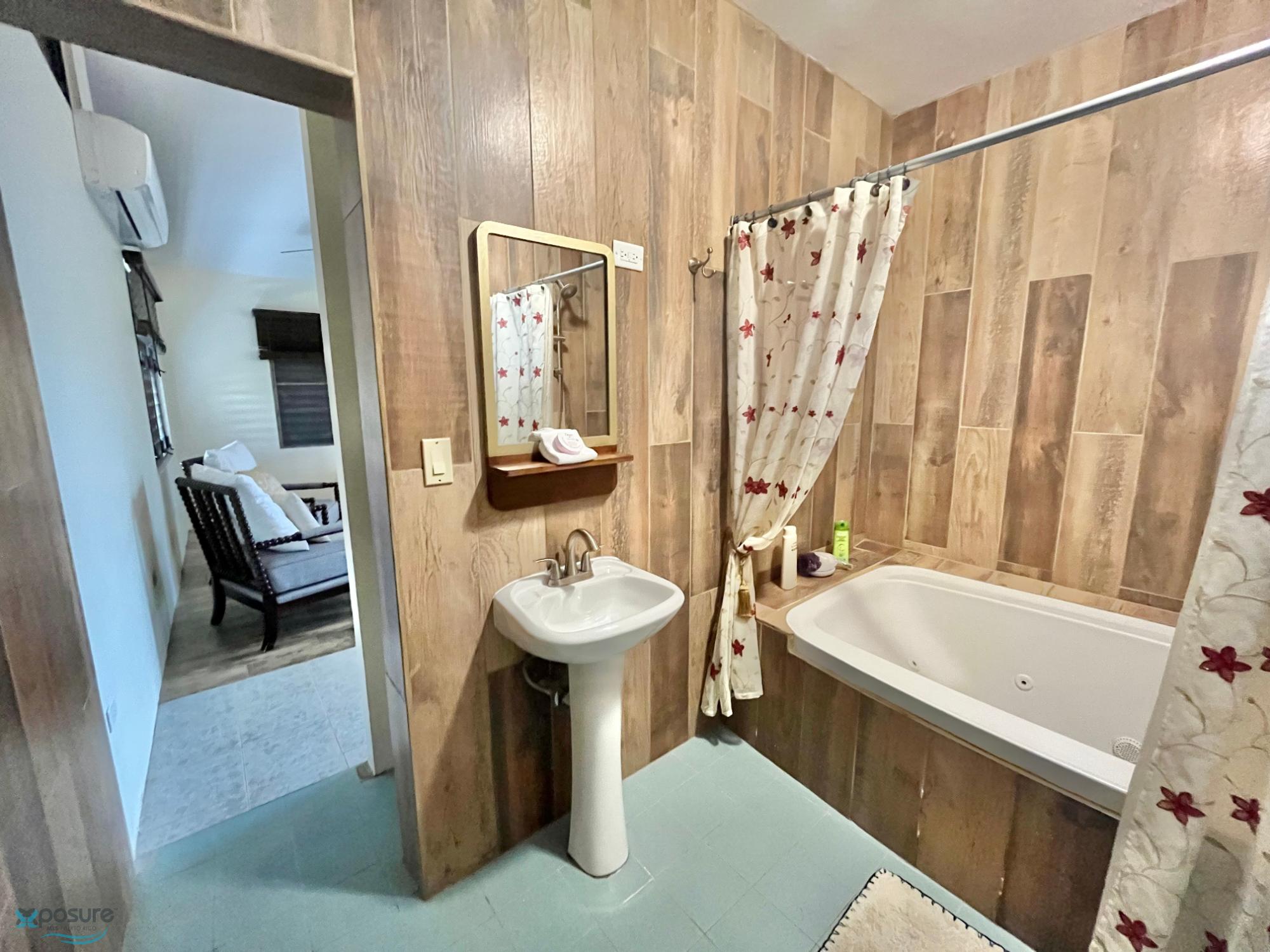 Casa Sunshine, Fully Furnished - Xposure