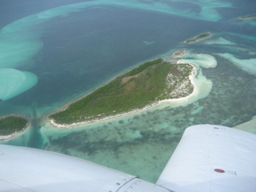 Joe's Cay - Xposure